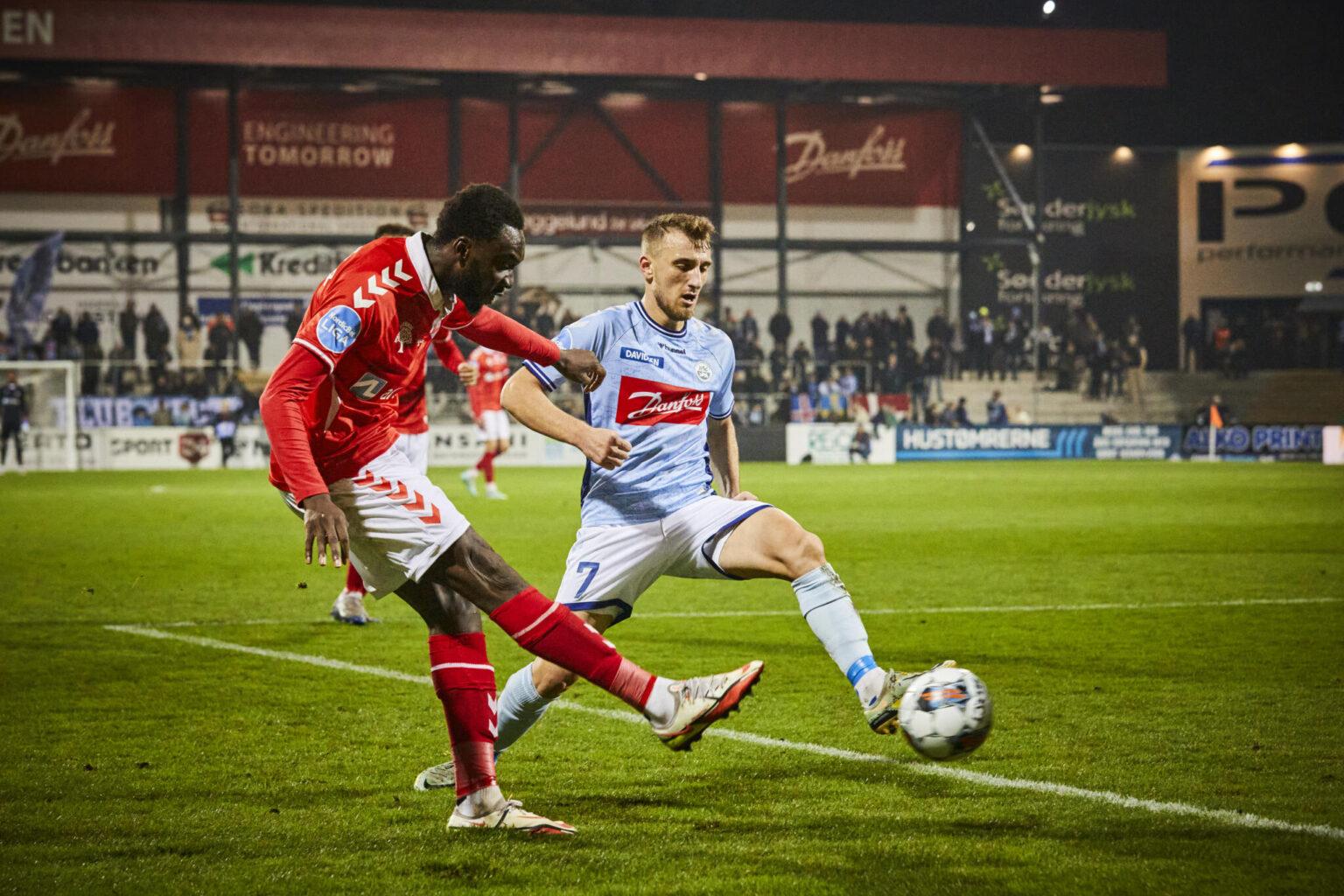 Emini kan få landsholdsdebut på Old Trafford - Sønderjyske Fodbold