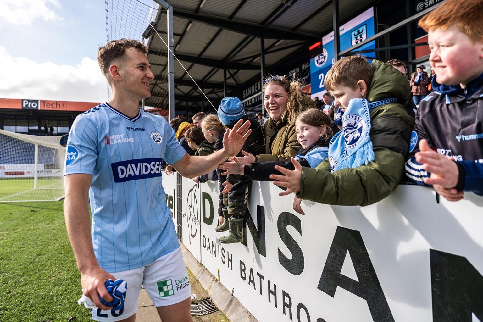 Sønderjyske Fodbold sælger Peter Christiansen til Viking FK - Sønderjyske Fodbold