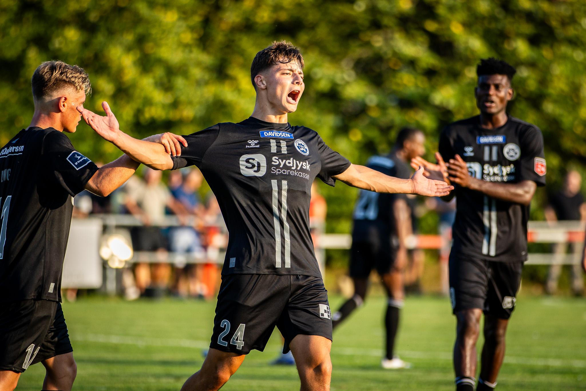 Alt før Raklev: Pokalcharme og kæmpefest på Ellede Road - Sønderjyske ...